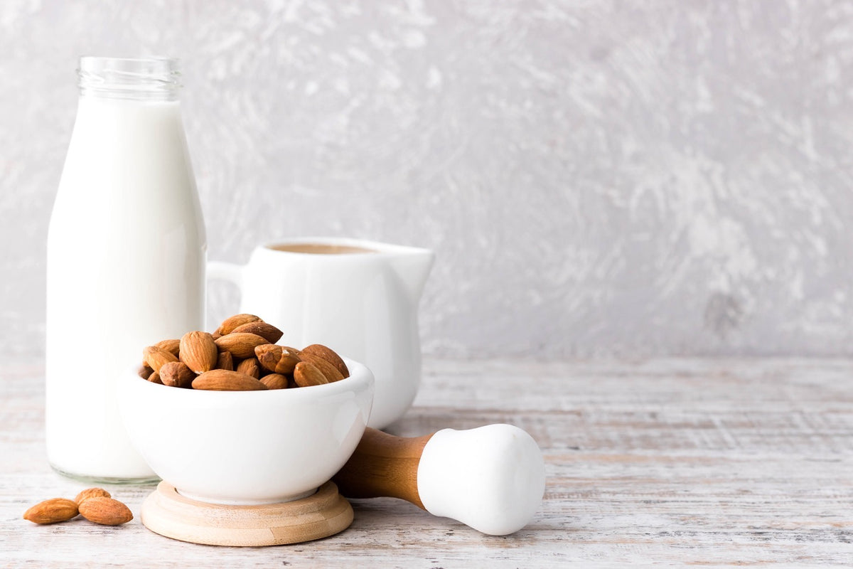 Almond Milk | Milk Options | Dr. Kellyann